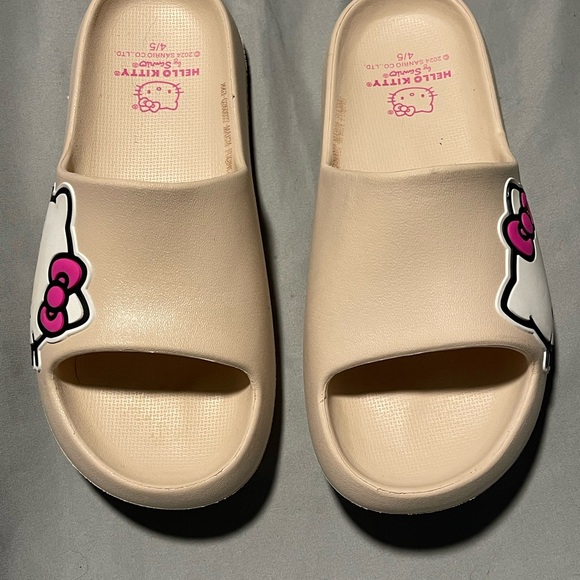 Hello Kitty | Shoes | Hello Kitty Cream Slide Sandals With Pink Bow ...
